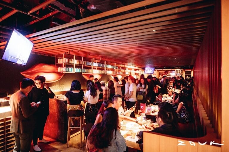 Best Bars to Visit in Clarke Quay in 2024: Lion City's Nightlife Guide ...