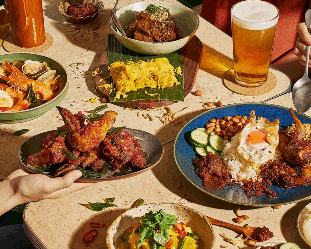 15 Foods in Bugis SG [2025]; Savour the Delight Now!